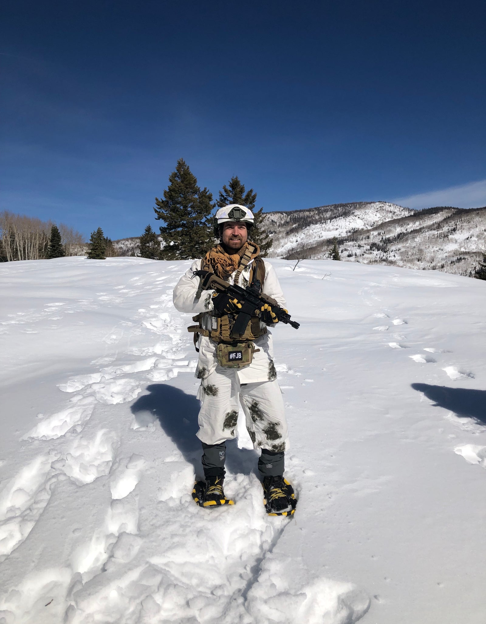 Crusader Snow Camo Pull Over (Zippered Jacket and Pants included ...